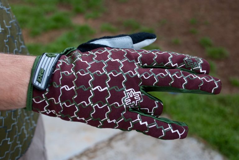 Mace Gear Task Short, Foundation Jersey and Glove - Mountain Bike ...