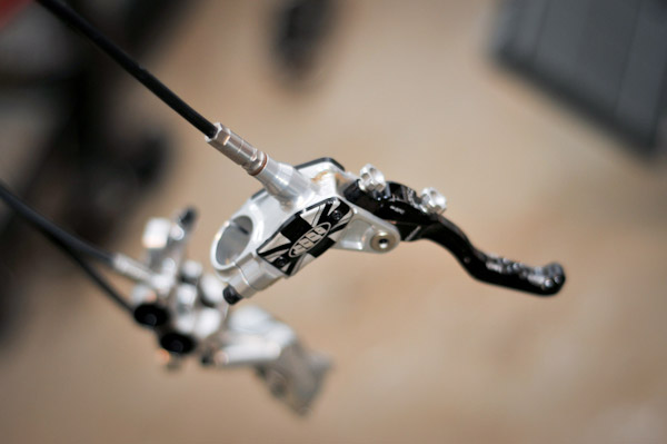 Review - Hope Tech M4 - Mountain Bike Disc Brake | Bike198
